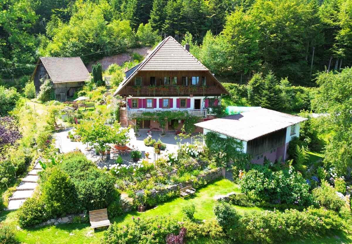 Schwarzwald Geheimtipp: Nostalgischer Dorfurlaub im Harmersbachtal ...
